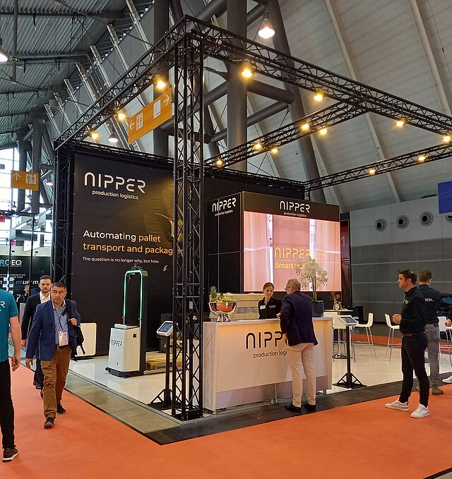 Over Nipper | Nipper